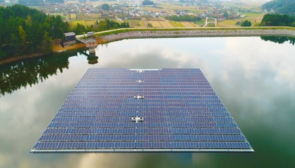 RWE, Fraunhofer ISE and BTU to develop technology for floating solar plants